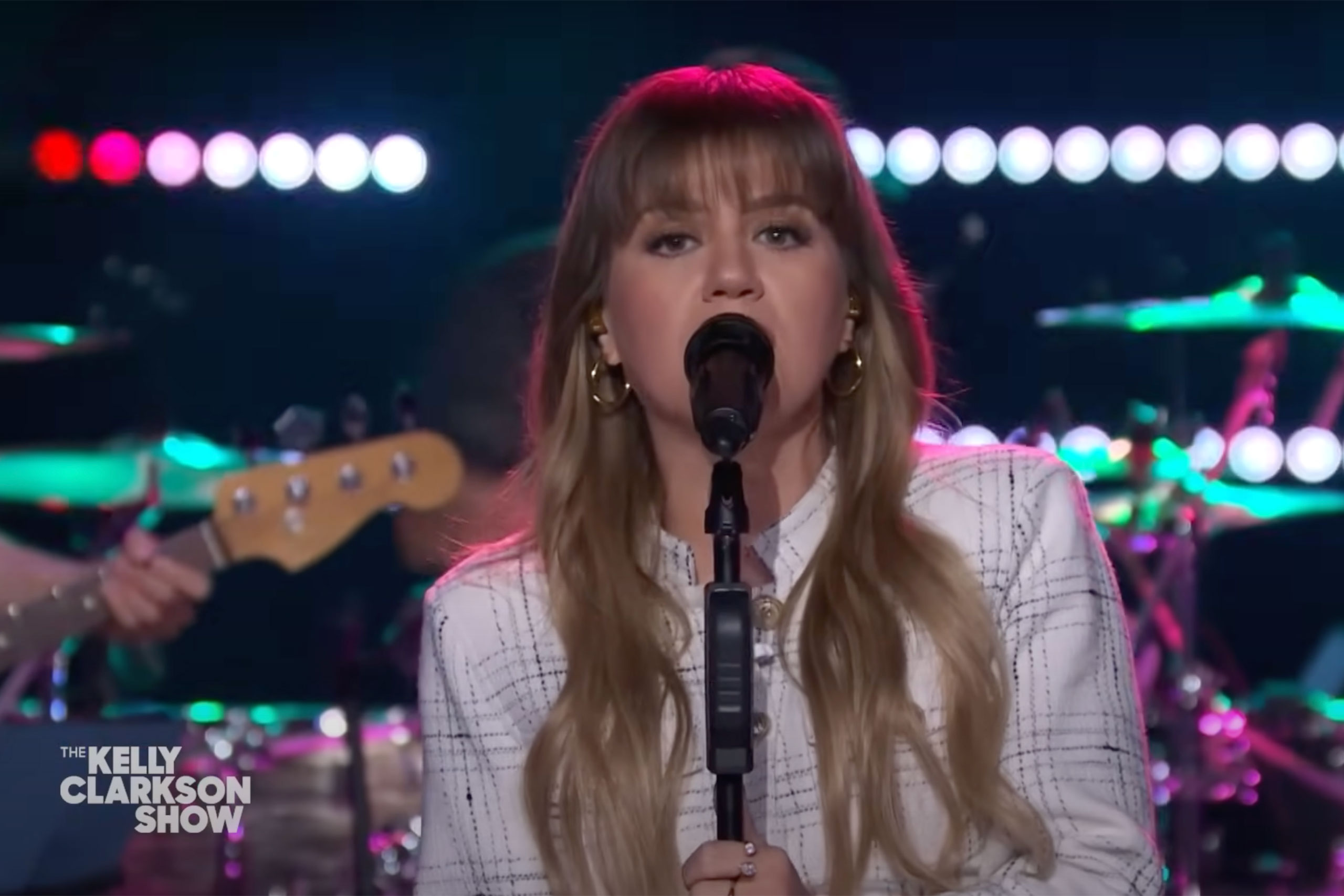 Kelly Clarkson has covered both Romy's 'She's On My Mind' and The Last Dinner Party's 'Nothing ...