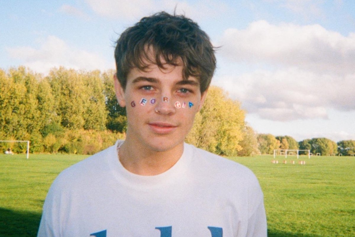 Thomas Headon has confirmed the imminent arrival of a new single, ‘Georgia’ - Dork