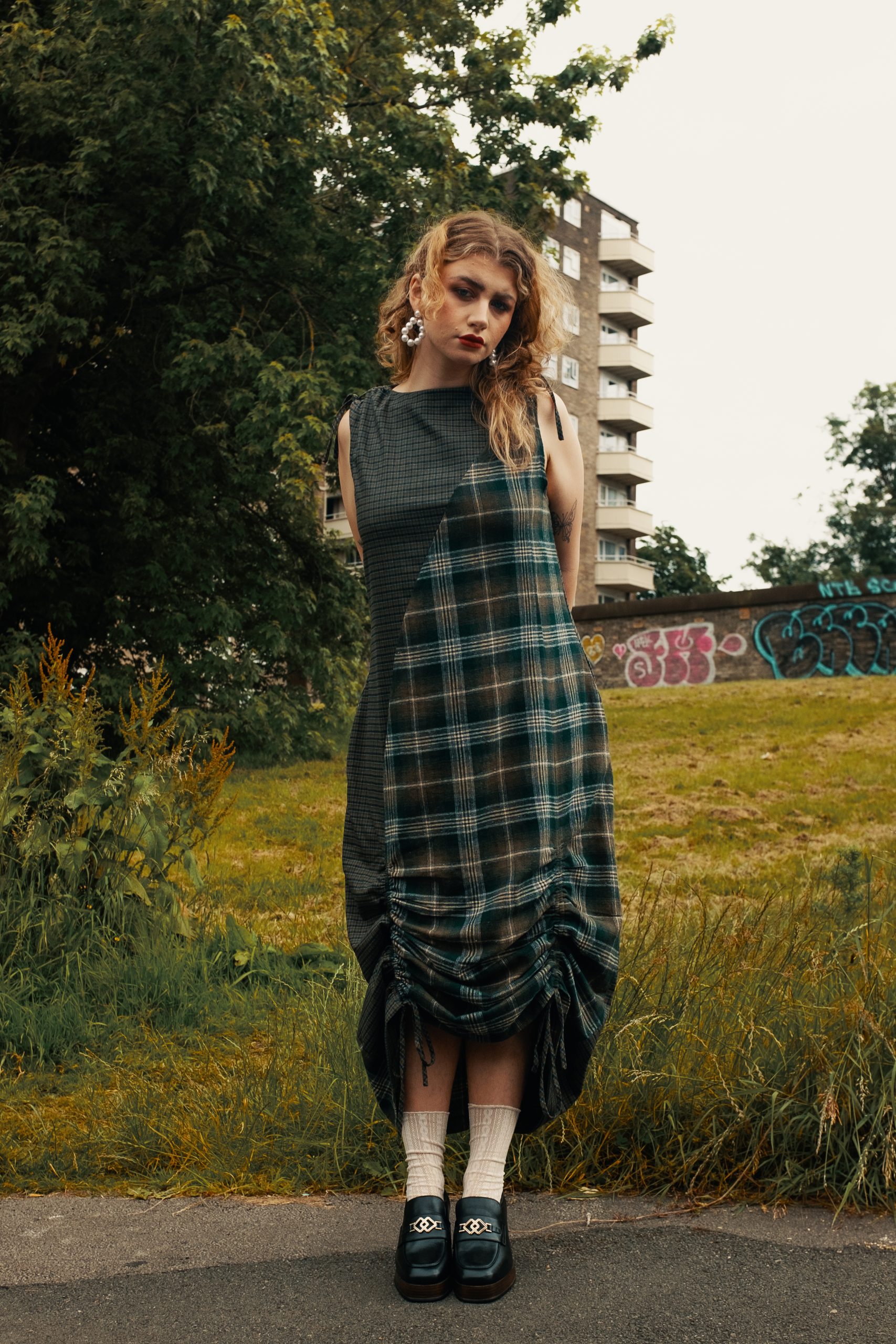 Ellur's new EP is a journey of self-discovery and glorious ambition - Dork