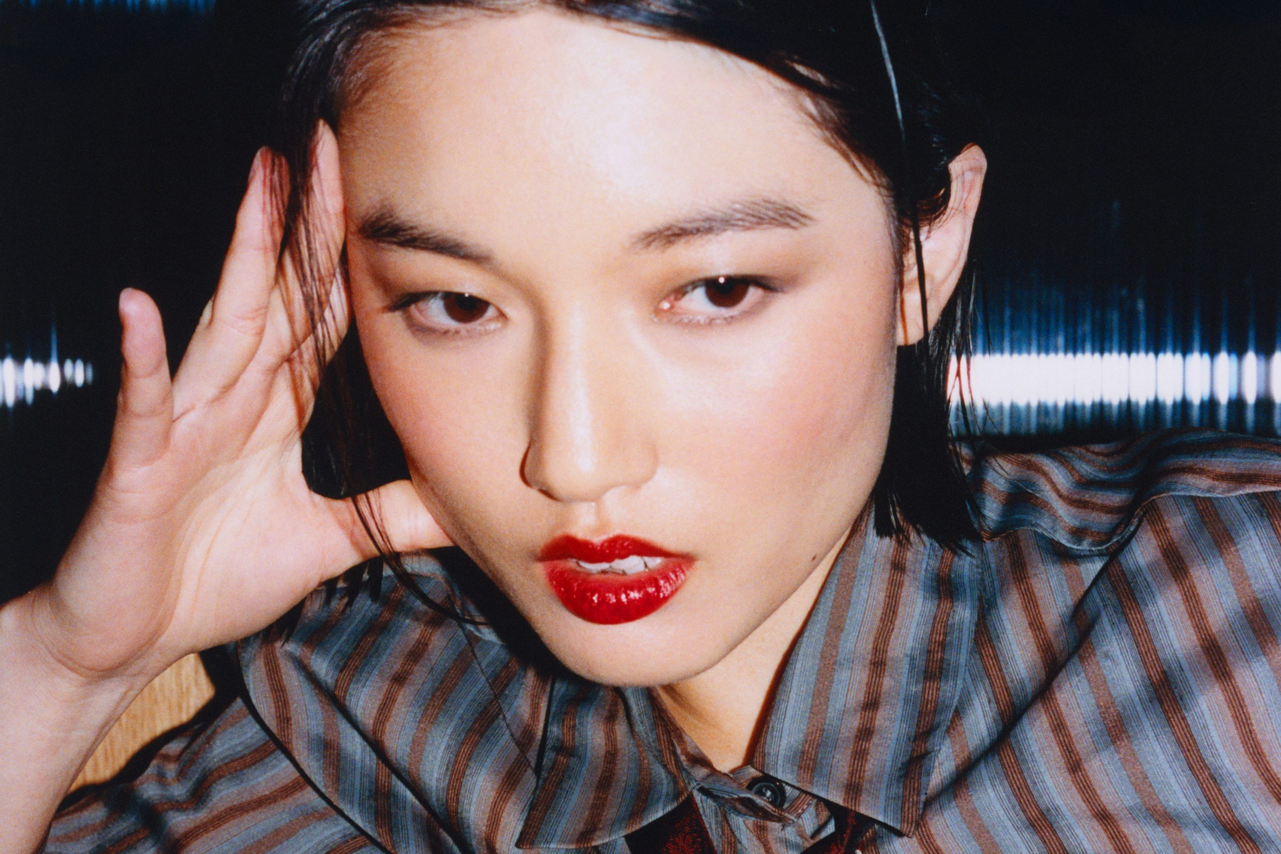 Chloe Qisha announces UK and European tour dates and new EP 'Modern ...