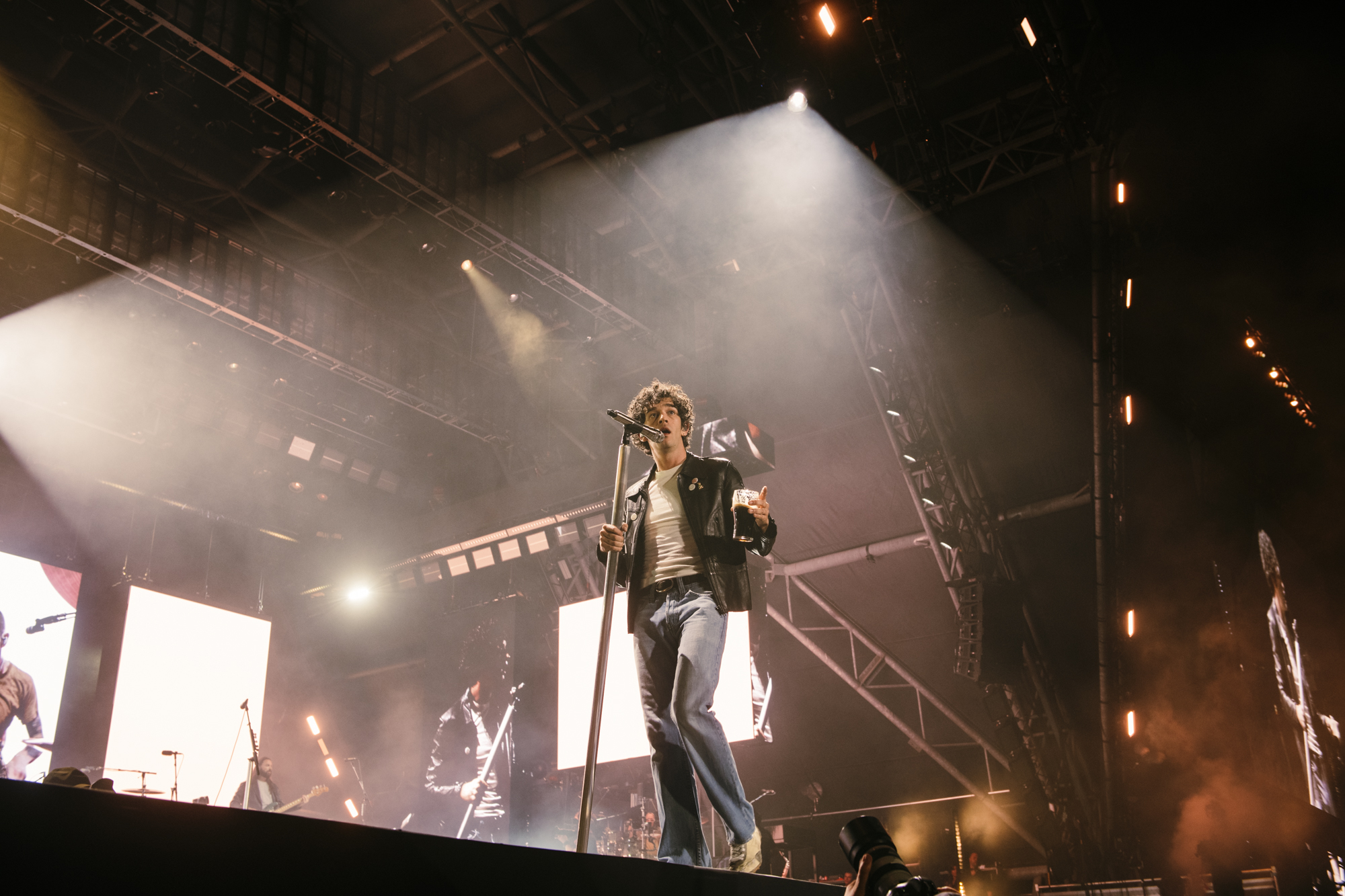 The 1975 are cleaner, sharper, and teasing a brand new era as they ...