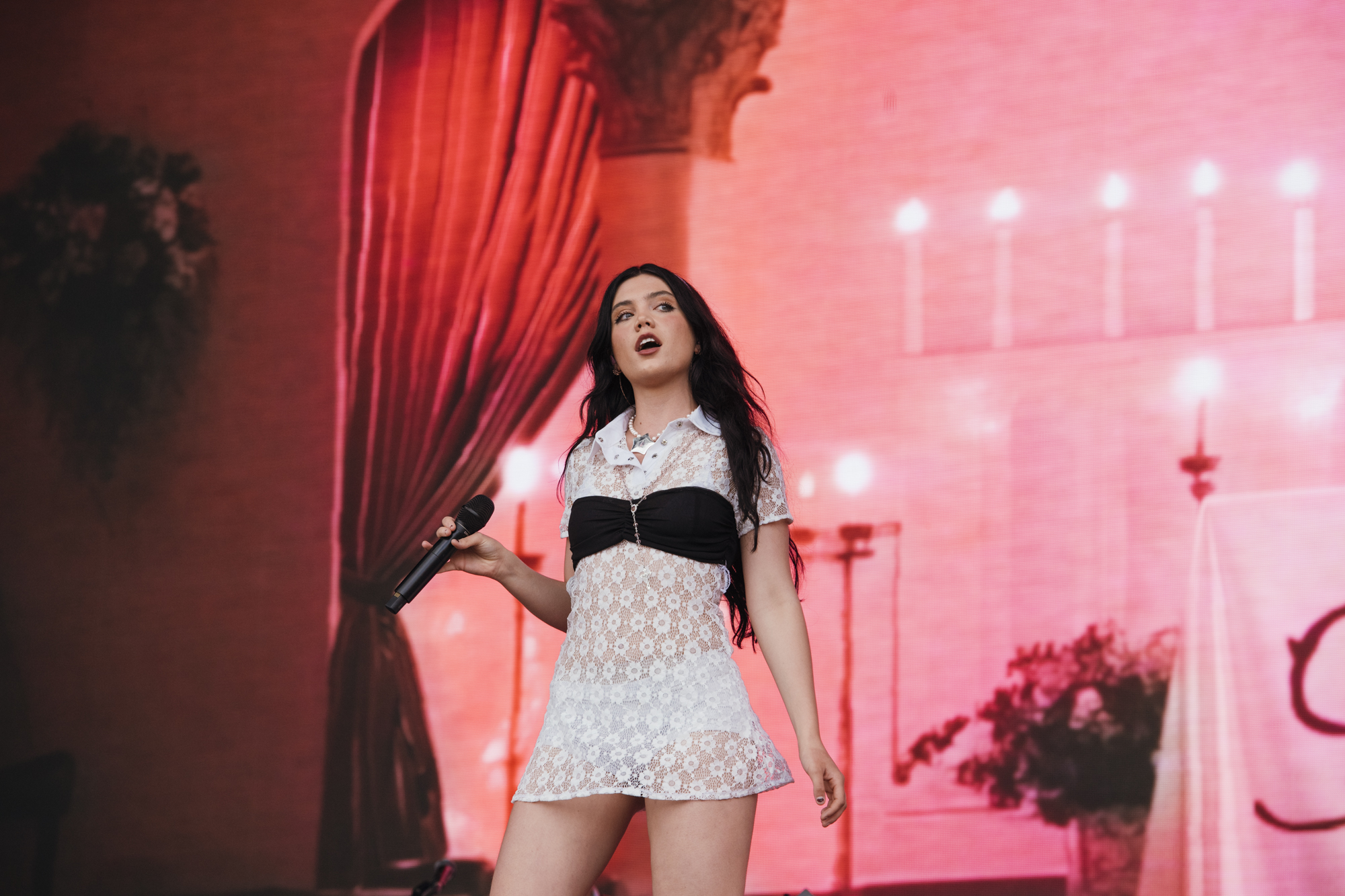 Alessi Rose proves she's an A-list pop superstar in the making at ...