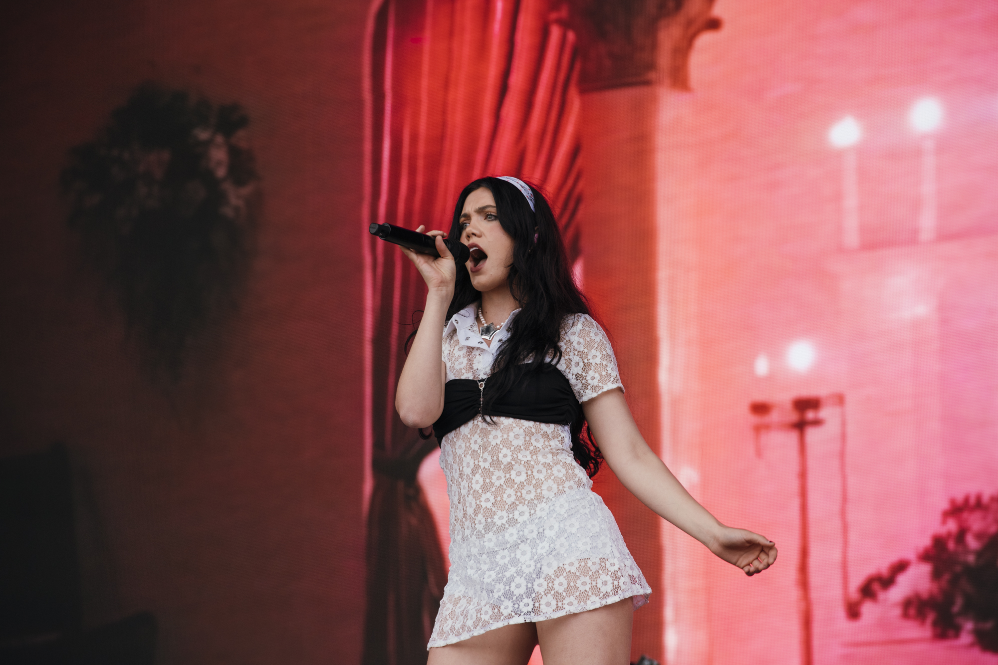 Alessi Rose proves she's an A-list pop superstar in the making at ...