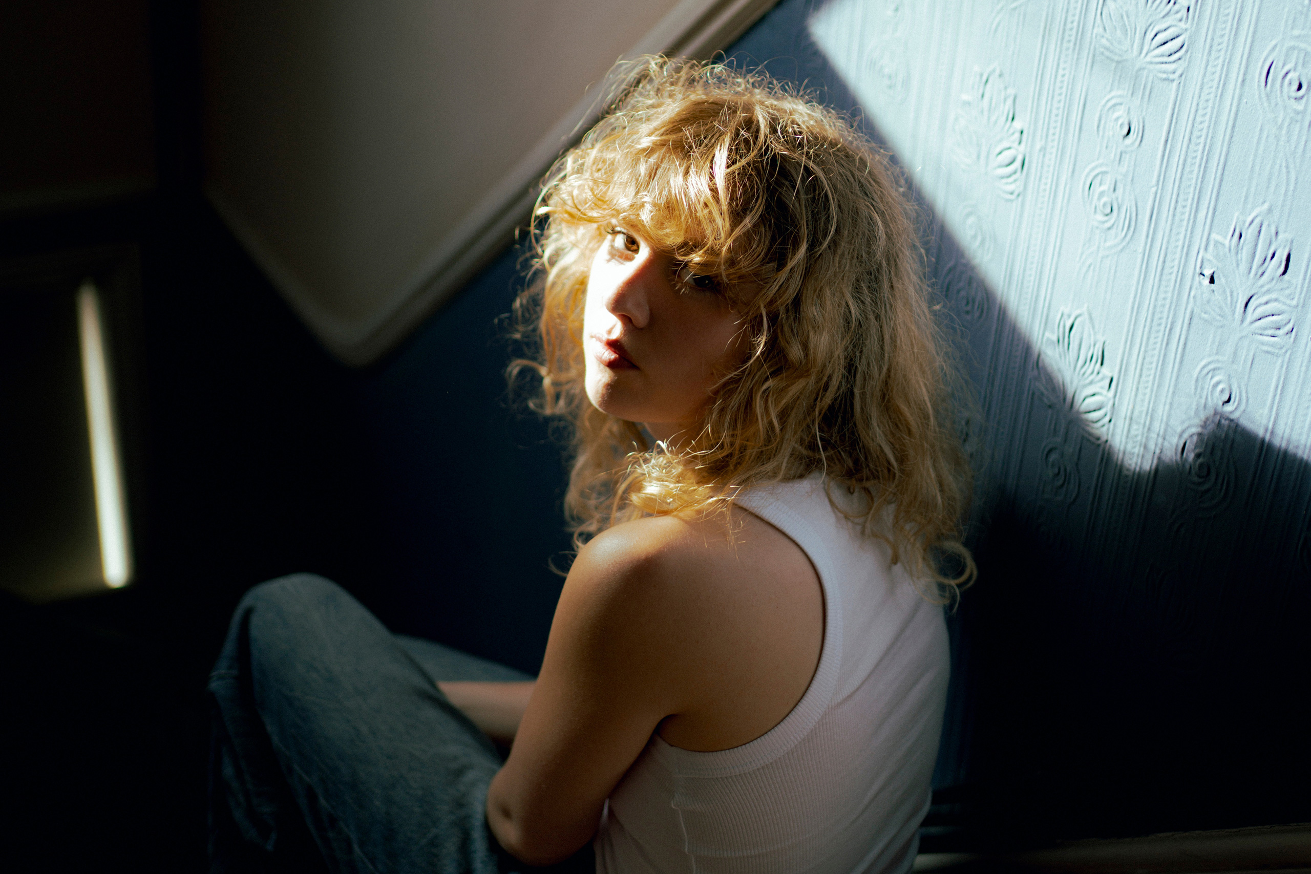 Fiona-Lee has released her new single 'Imposter' - Dork